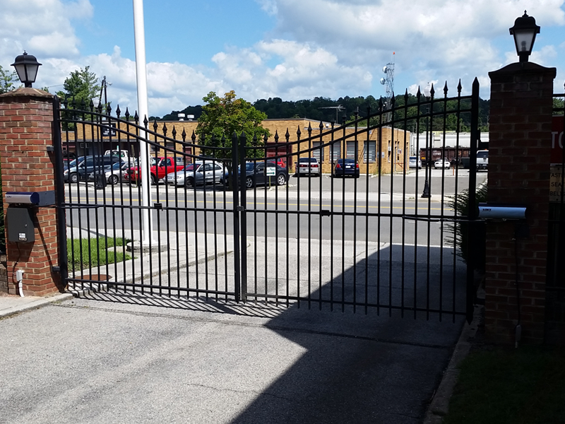 Swing Gate Column mount doorking operator